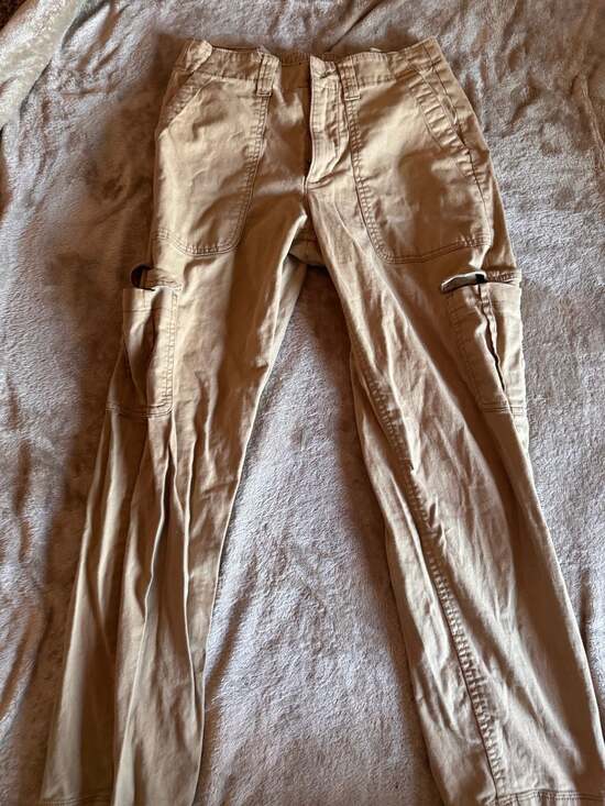Old Navy | Pants & Jumpsuits | Old Navy Highrise Og Chino Cargo Pants ...